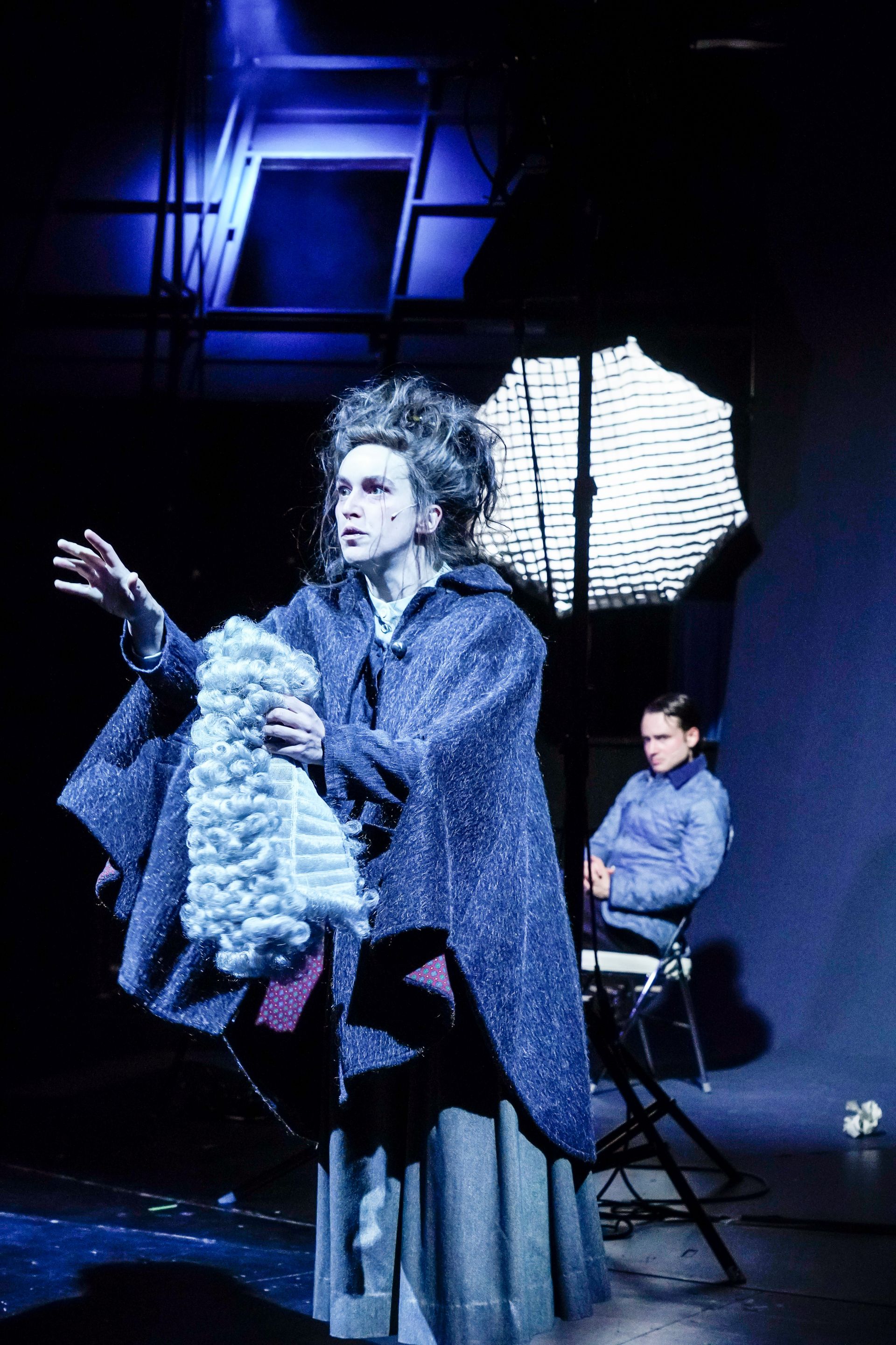 Der zerbrochne Krug | Münchner Volkstheater