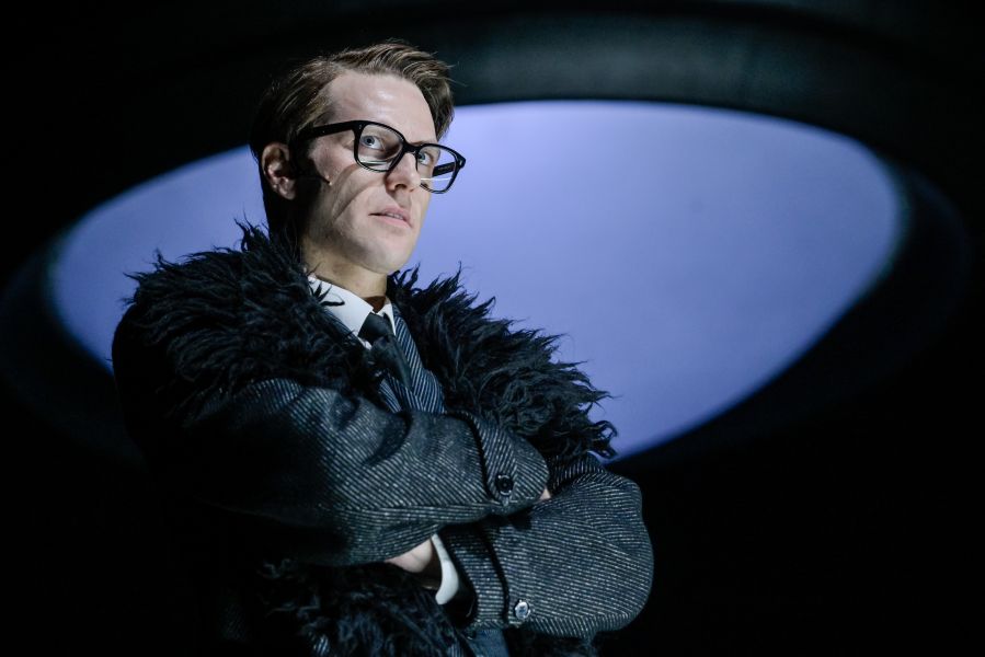 Lichtspiel | Münchner Volkstheater